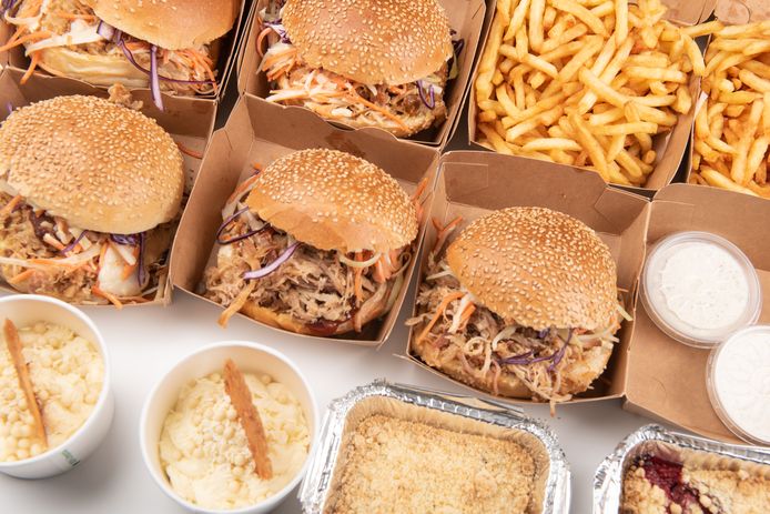 LEKKER LOKAAL • Bar & Eatery Fuzzy Duck bereidt elke week een menu rond ...