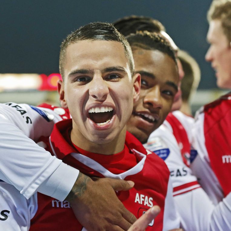 Maher: 'Komende zomer ga ik naar Ajax of PSV, dat is zeker' | Het Parool