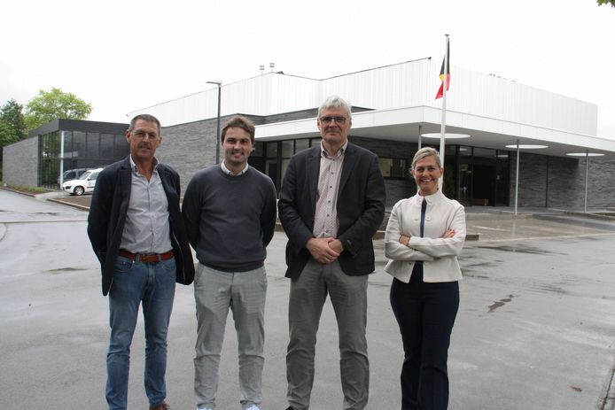 Koekelare opent vol trots zijn vernieuwde sportzaal, waar ook de ...