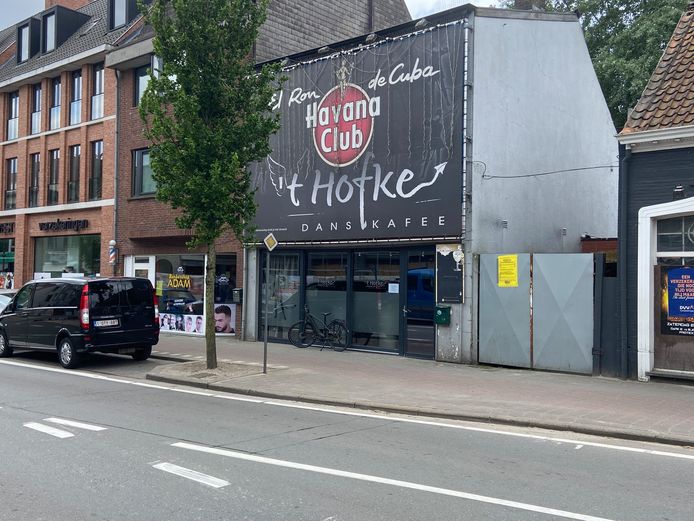 Bekend danscafé ‘t Hofke zoekt nieuwe uitbater | Malle | hln.be