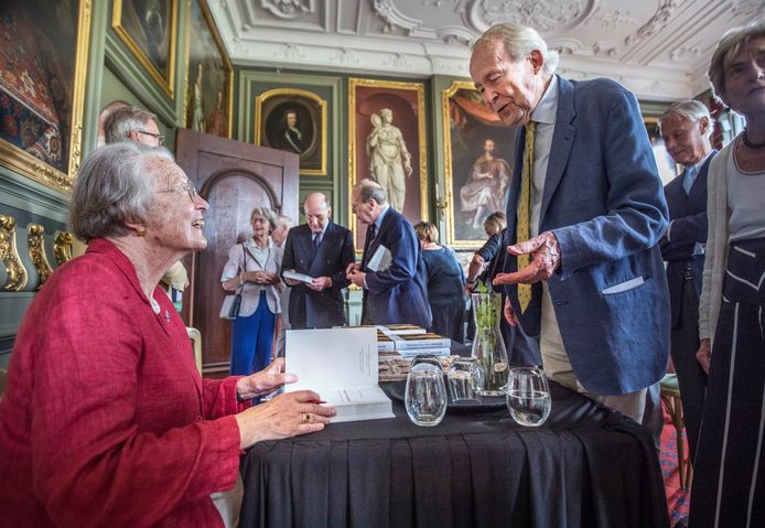 Louise (89) schreef boek over tragische familieheld ‘Jan met de Kaak ...