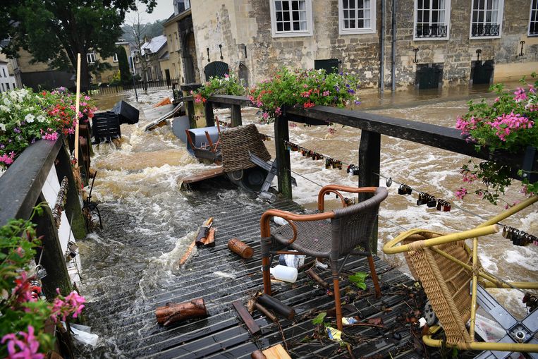 Valkenburg overziet de verwoesting: 400 miljoen euro schade, 700 huizen ...