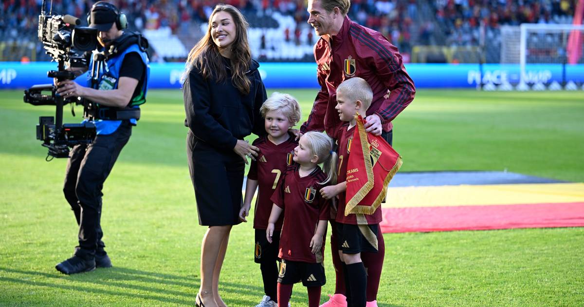 De Bruyne honoré par le stade Roi Baudouin pour sa 100e sélection ...