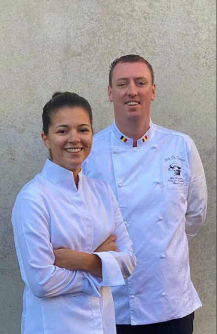 Zeelse kok Evelien (Fleur de Lin) meet zich in Franse Nice met ...