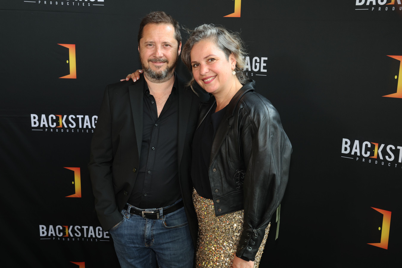 IN BEELD. Nathalie Meskens brengt hond mee naar première ‘Aspe’ en ...