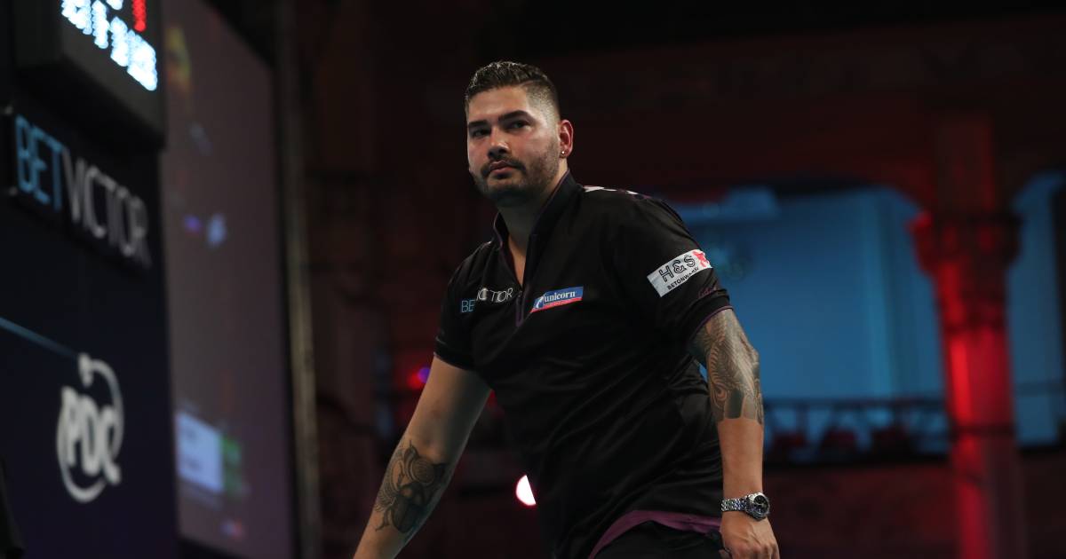 Jelle Klaasen grijpt PDC Tour Card en mag zich dit jaar eindelijk weer ...