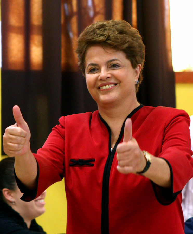Dilma Rousseff prépare la deuxième manche, au Sénat | Foto | 7sur7.be