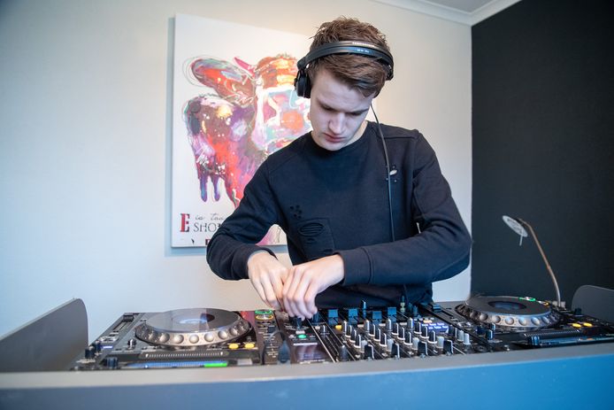 Na Edwin staat er een nieuwe Evers op: neefje Lars (21) is elk weekend ...