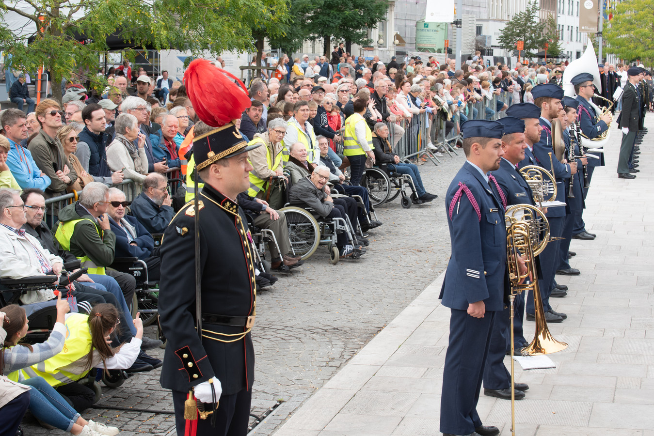 IN BEELD. Koninklijke Militaire School maakt van diploma-uitreiking indrukwekkende plechtigheid ...