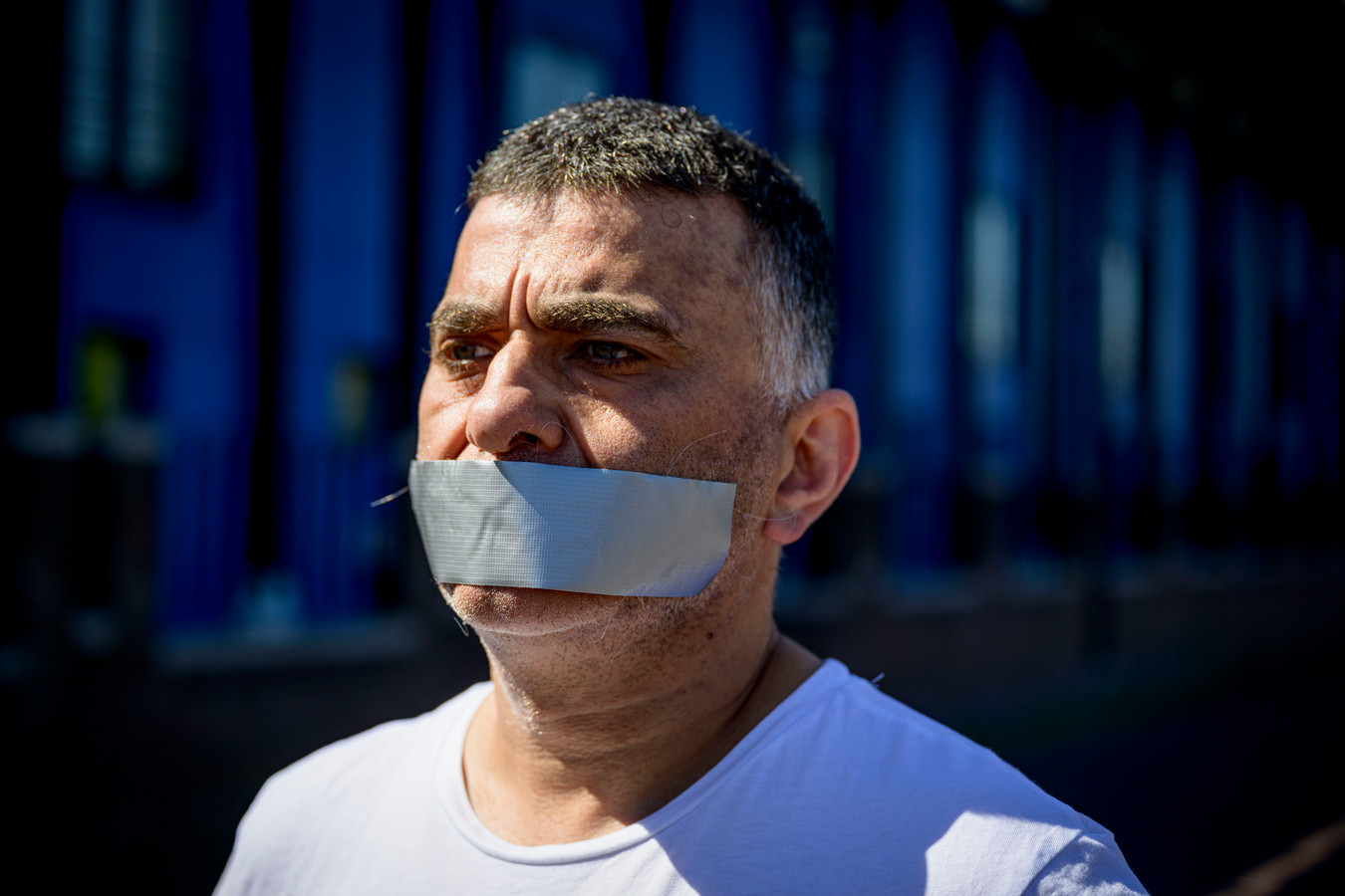 Bülent uit Almelo voelt zich als man van buitenlandse komaf onbegrepen ...