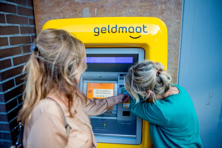 Sparen wordt duurder: SNS en Regiobank gaan kosten rekenen voor sparen ...