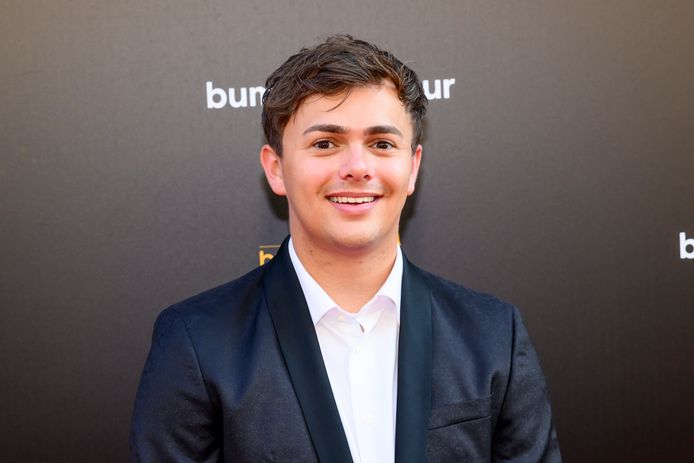 Flemming komt met groot nieuws en Maan draait de rollen een keertje om | Show | AD.nl