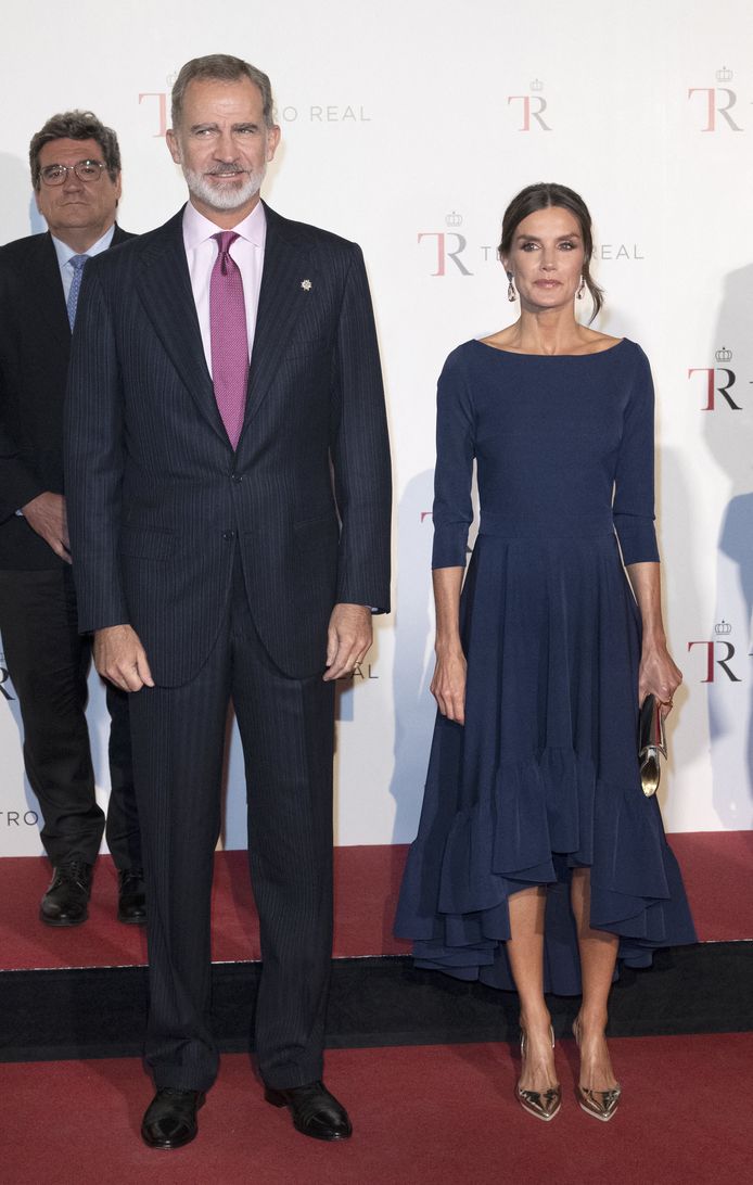 Spaanse koningin Letizia steelt de show op rode loper (met dank aan ...