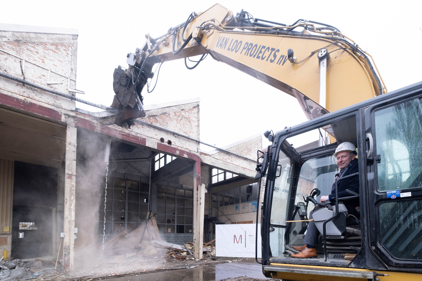 Afbraak Inofer van start: eerste bewoners en werknemers MALT nemen eind ...
