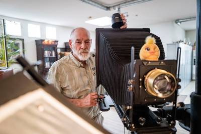 Fotograaf Engelbert Visscher legt portretten vast voor 250 jaar: ‘In ...