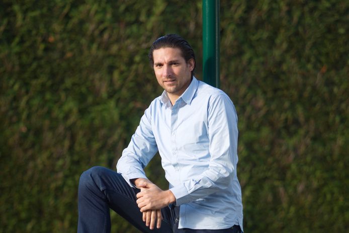 Oud-profvoetballer Leon Kantelberg nieuwe hoofdtrainer FC Eindhoven av ...