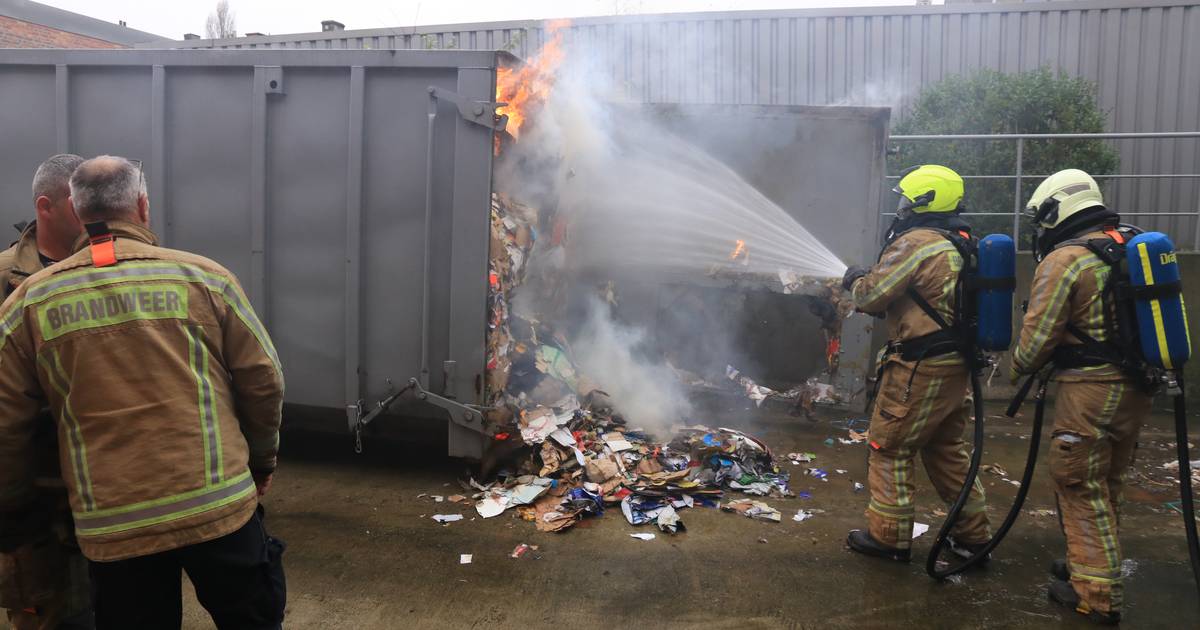 Brand aan kartonpers bij Lidl: winkel ontruimd, twee medewerkers ...