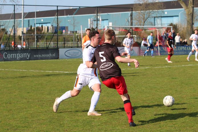 Terneuzense Boys sleept ‘zes punten’ over de streep tegen Papendrecht dankzij onduidelijk ...