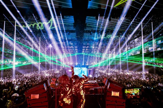 Zillion verovert nu ook Nederland: legendarische feest strijkt op 9 ...