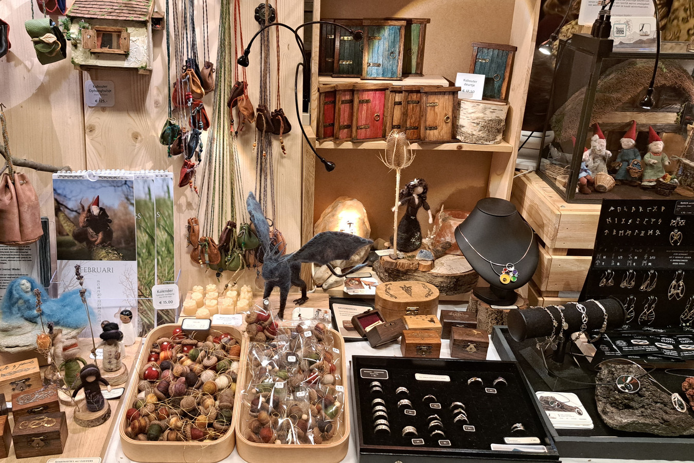 ‘Wij noemen onszelf geen heks, maar we voelen ons hier wel heel erg ...