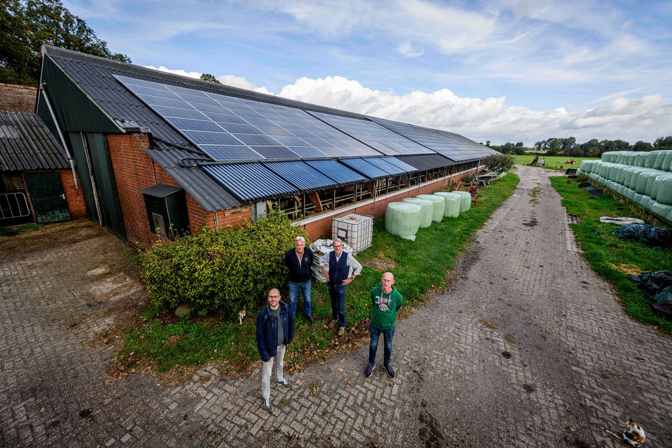 Hoe slimmeriken uit Twente boeren eerlijk van hun zonnestroom afhelpen ...