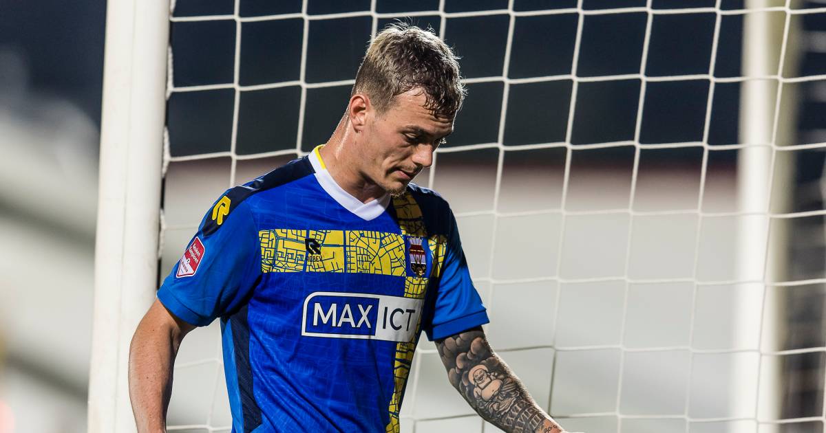 Kevin Hofland grijpt hard in bij Willem II met vroege wissel Jizz ... Kevin Hofland grijpt hard in bij Willem II met vroege wissel Jizz ...