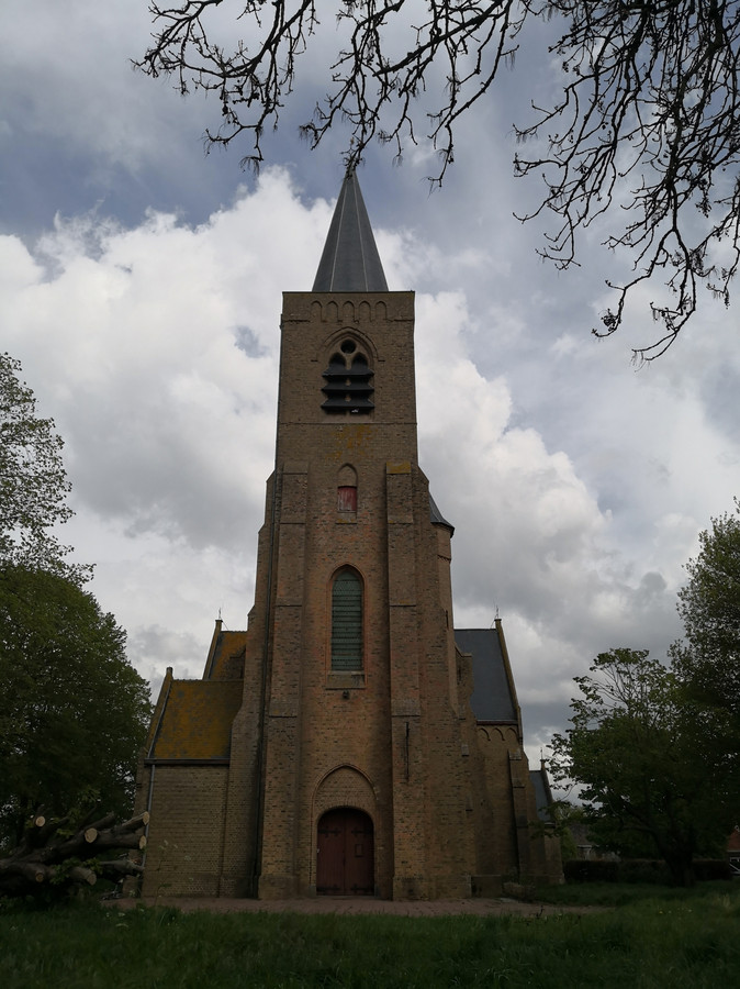 “Wonen in en rond de kerk van Kaaskerke als het mag”: investeerders ...