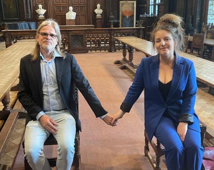 ‘Het smelt’-schrijfster Lize Spit (35) stapt in huwelijksbootje met ...