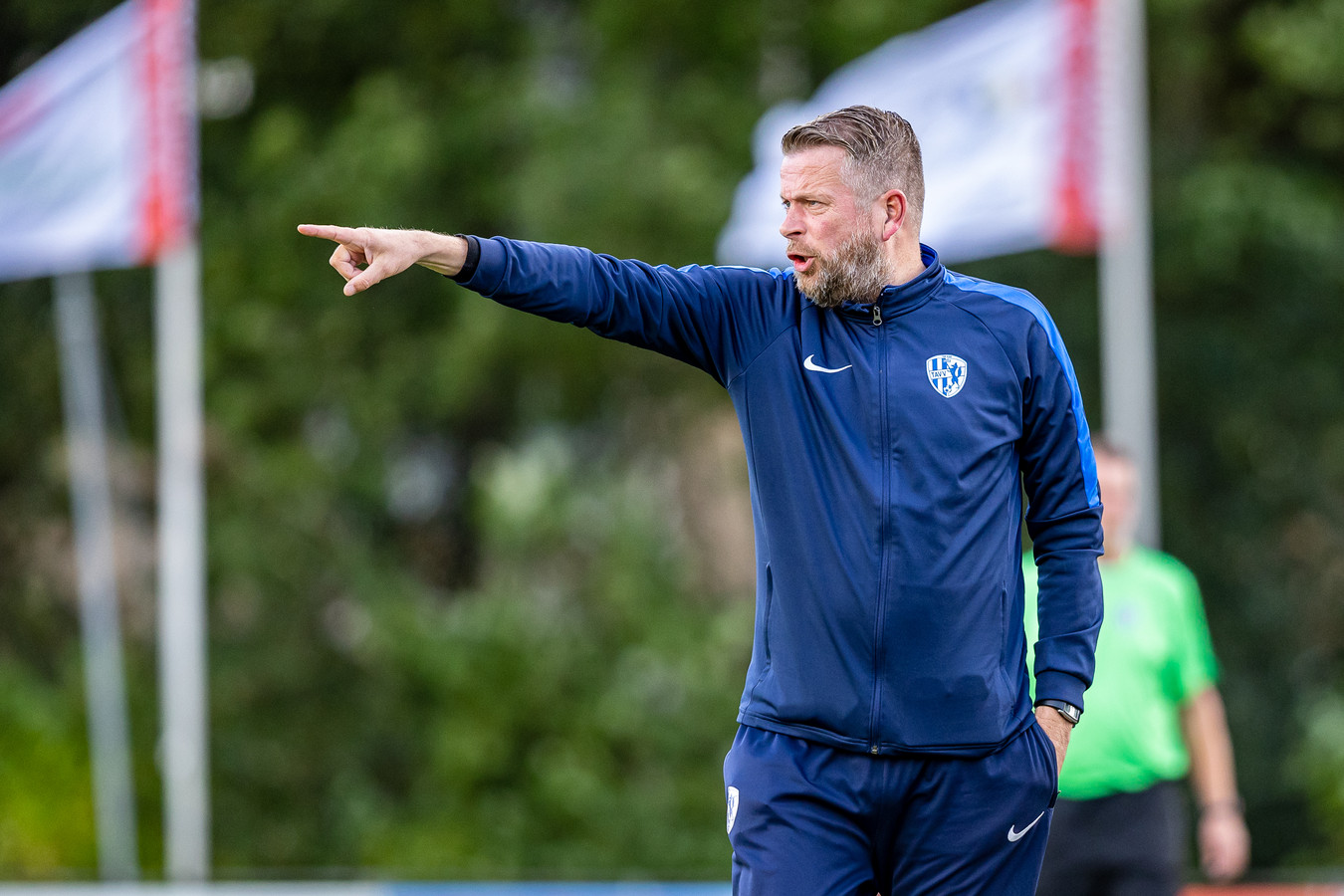 Trainerscarrousel: Leverock weer aan de slag als trainer en Gouderak ...