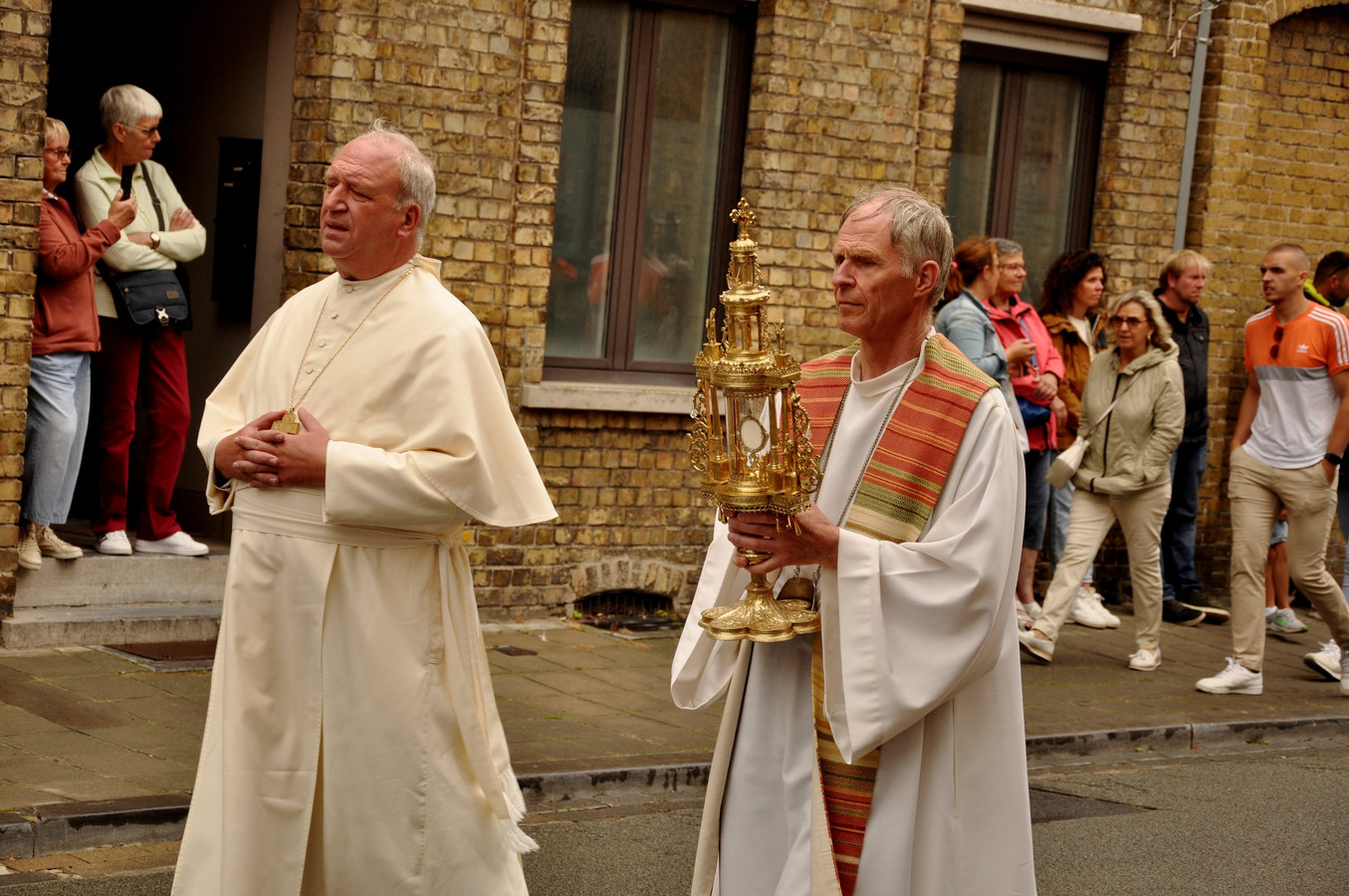 IN BEELD. Veurne beleeft zijn jaarlijkse hoogdag dankzij Boetprocessie ...