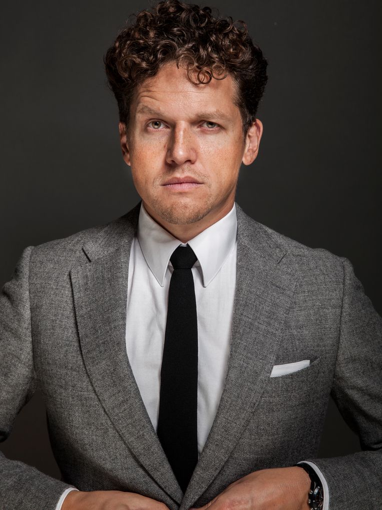 Herbekijk hier de volledige (en laatste) eindejaarsconference van Michael Van Peel | Showbizz | HLN