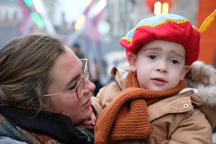 Jonge Lierenaars ontvangen Sint en Pieten: “Zoals altijd geen stoute ...