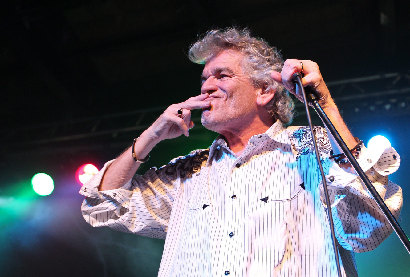 Nazareth-zanger Dan McCafferty op 76-jarige leeftijd overleden | Foto ... Nazareth-zanger Dan McCafferty op 76-jarige leeftijd overleden | Foto ...