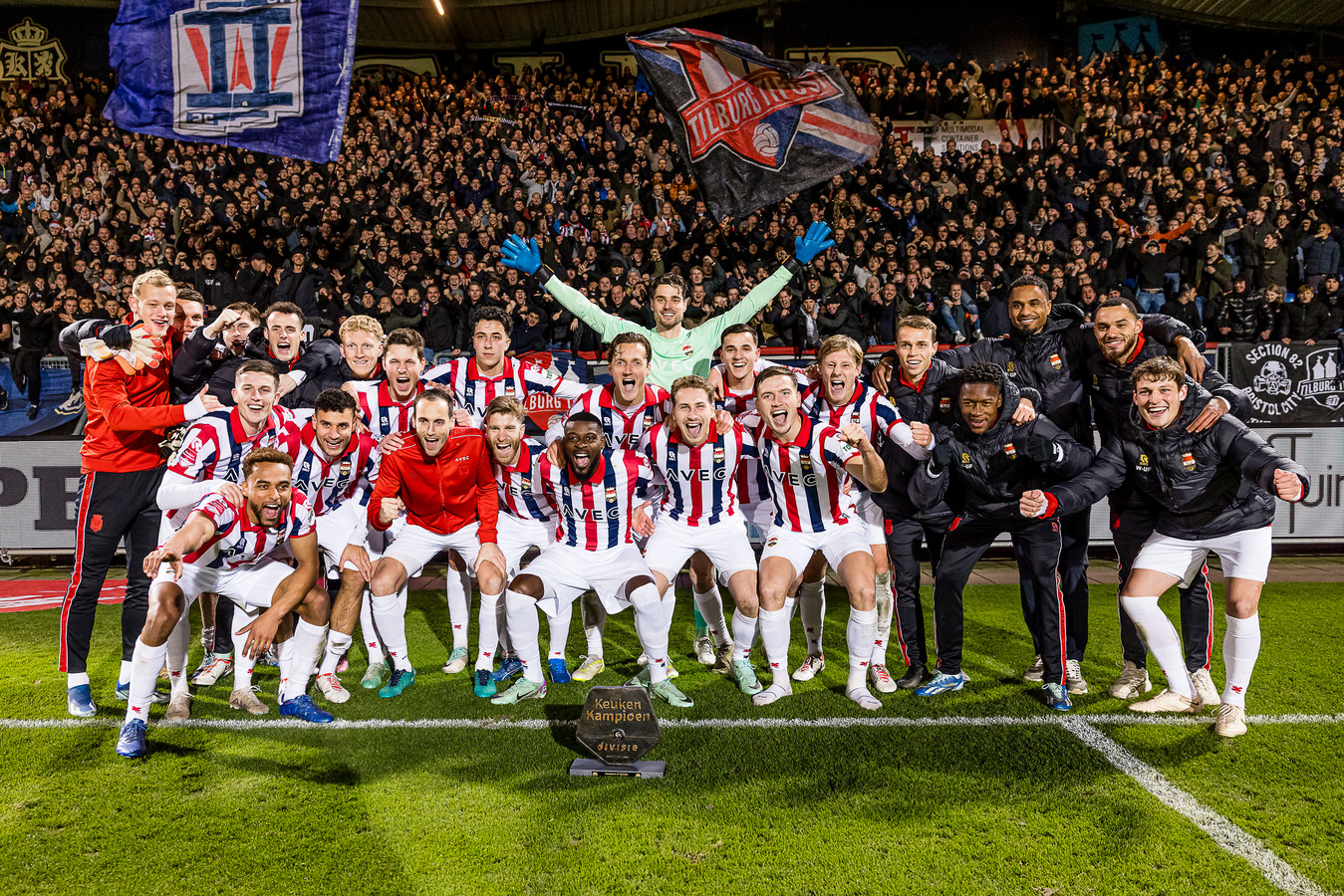 Bronzen Schild en ‘subiet een baco'tje’: periodekampioen Willem II ...