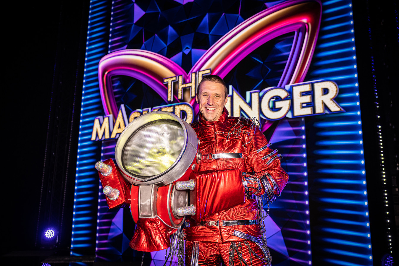 Groot Licht moet ‘The Masked Singer’ verlaten, ontdek hier wie er onder ...