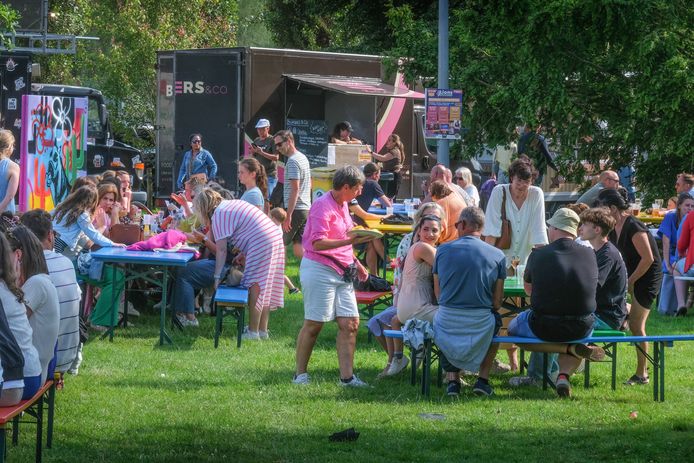 Waregem viert Précongé met Lions Boulevard: “Ideaal event om samen iets ...