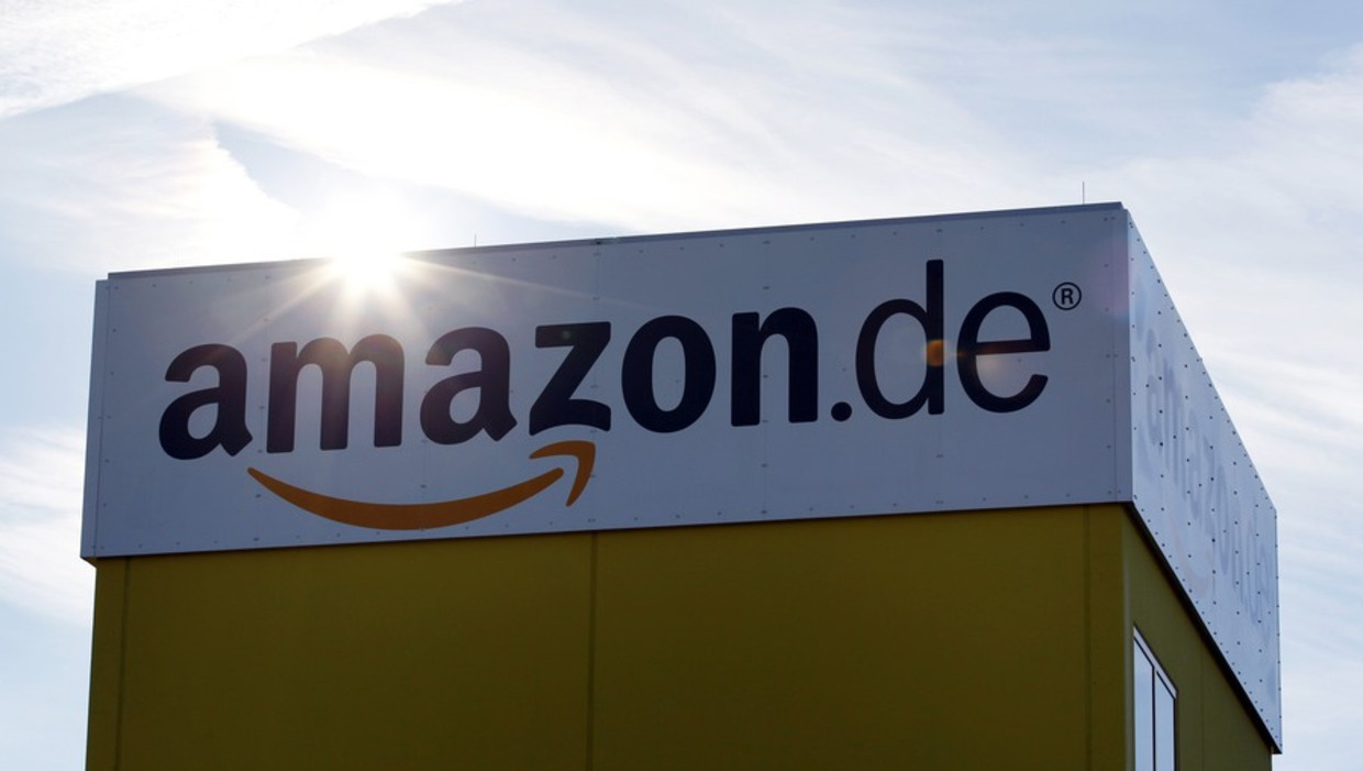 Werknemers Amazon Duitsland in staking | De Volkskrant