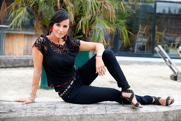 Dj Zohra omarmt haar leven als alleenstaande mama: “In het nachtleven ...