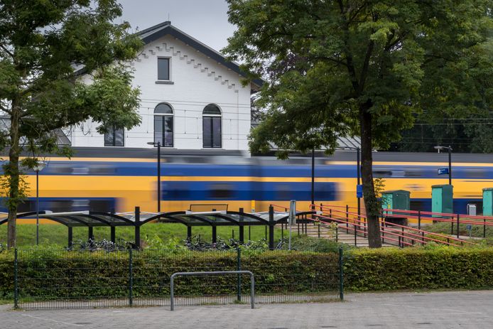 NS-Stations in Rosmalen, Vught en Zaltbommel krijgen een toilet, Boxtel ...