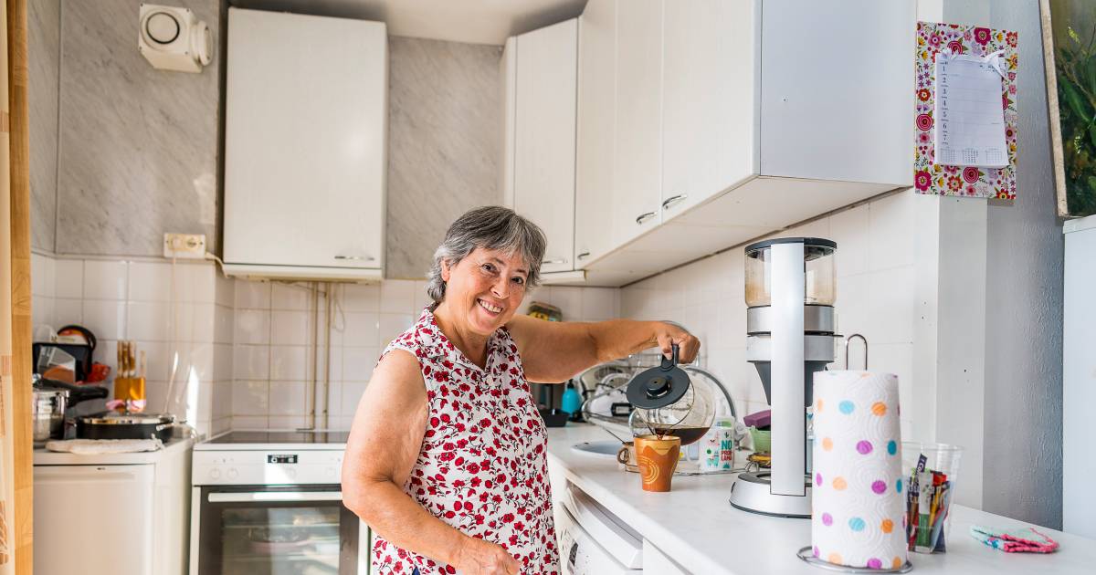 Maria (68) heeft pensioen en AOW, maar kan bijna niet meer rondkomen ...