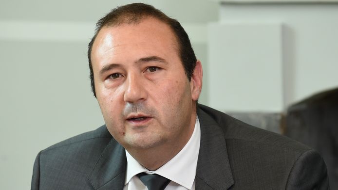 Christophe Collignon a prêté serment comme bourgmestre de Huy ...