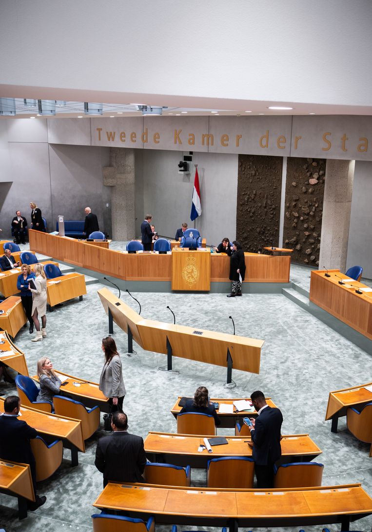 Wie is de baas in de Tweede Kamer? De machtsstrijd die de val van Arib inluidde is nog lang niet ...