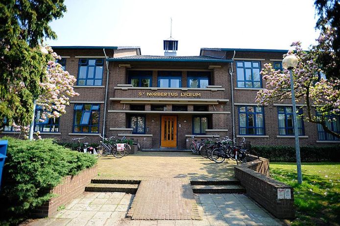 Reünie Norbertus College weer verzet | Roosendaal | bndestem.nl