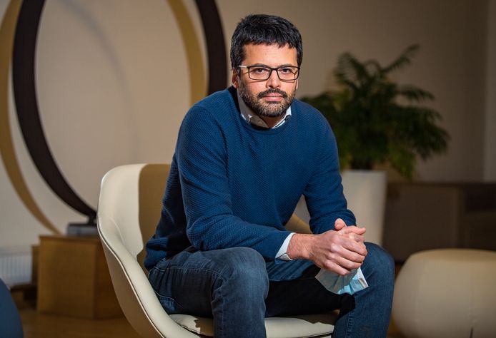 Emmanuel André sur Omicron: “Si tout le monde fait la fête sans se ...