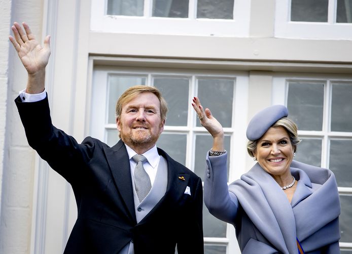 Koning Willem-Alexander en koningin Máxima naar kroning Charles ...