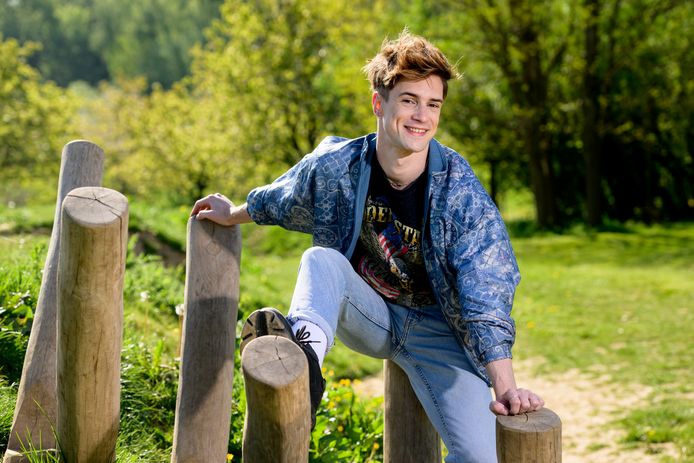 “Via de harde weg leerde ik wat bedrijfsvoorheffing is”: acteur Roman ...