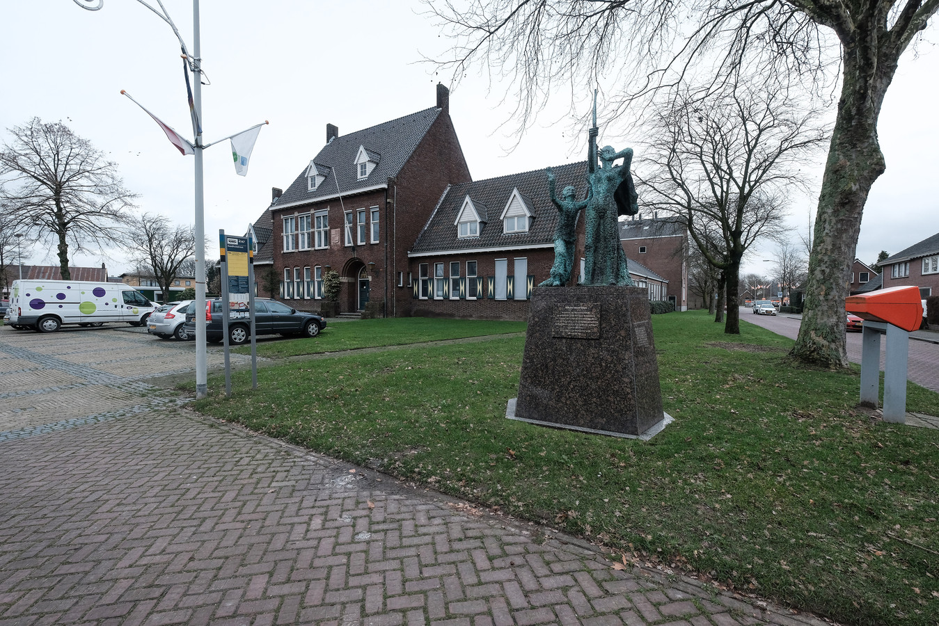 Supermarkt mag na jaren van juridische strijd bij oude gemeentehuis ...