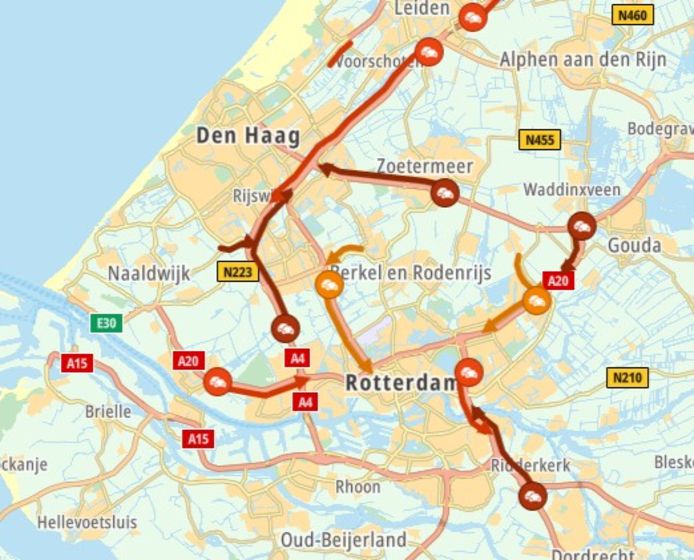 Drukte, files en ongelukken op wegennet rond Rotterdam | Rotterdam | AD.nl