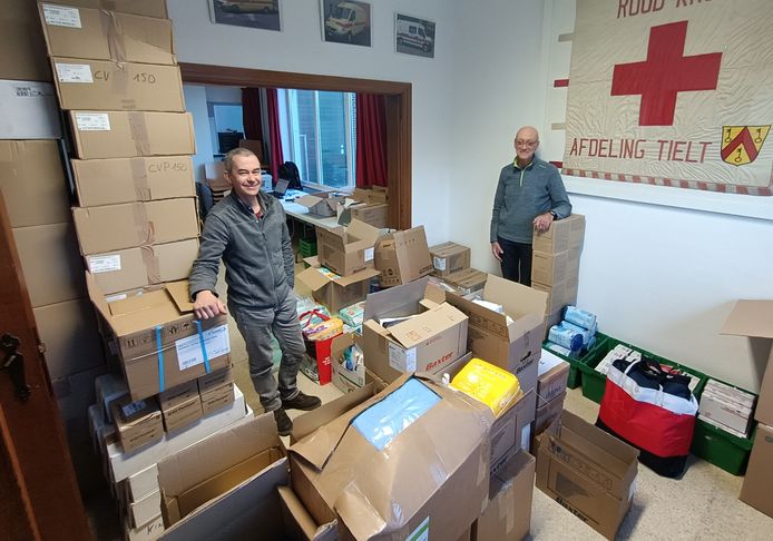 Ambulanciers Filip en Marc rijden straks naar Oekraïnse grens met ...