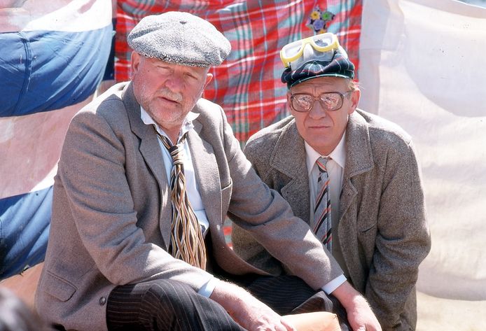 ‘Nonkel Jef’ (82) schrijft biografie | Kunst & Literatuur | hln.be